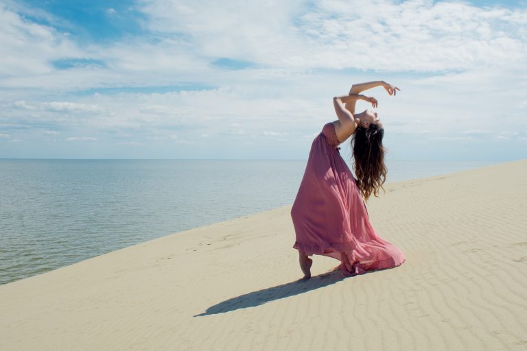 Seaside Styles: A Guide to Beach Poses on the Shore - Adept Clipping Path